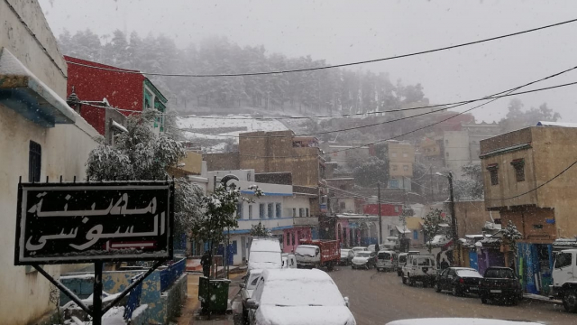 Vidéo-Diapo. Chefchaouen: les premières chutes de neige | le360.ma