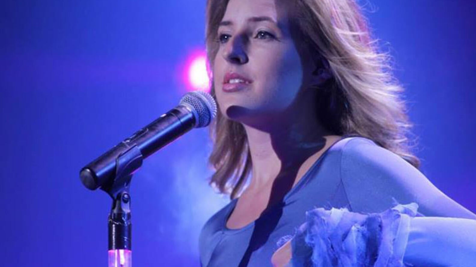 Vidéo. Chanteuse américaine, musulmane, Jennifer Grout récite le Coran ...