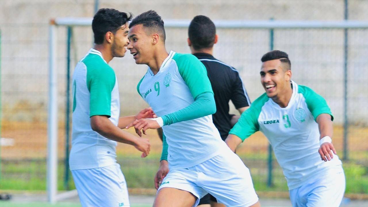 Vidéo. Houcine, frère de Sofiane Rahimi, intègre l'équipe première du Raja
