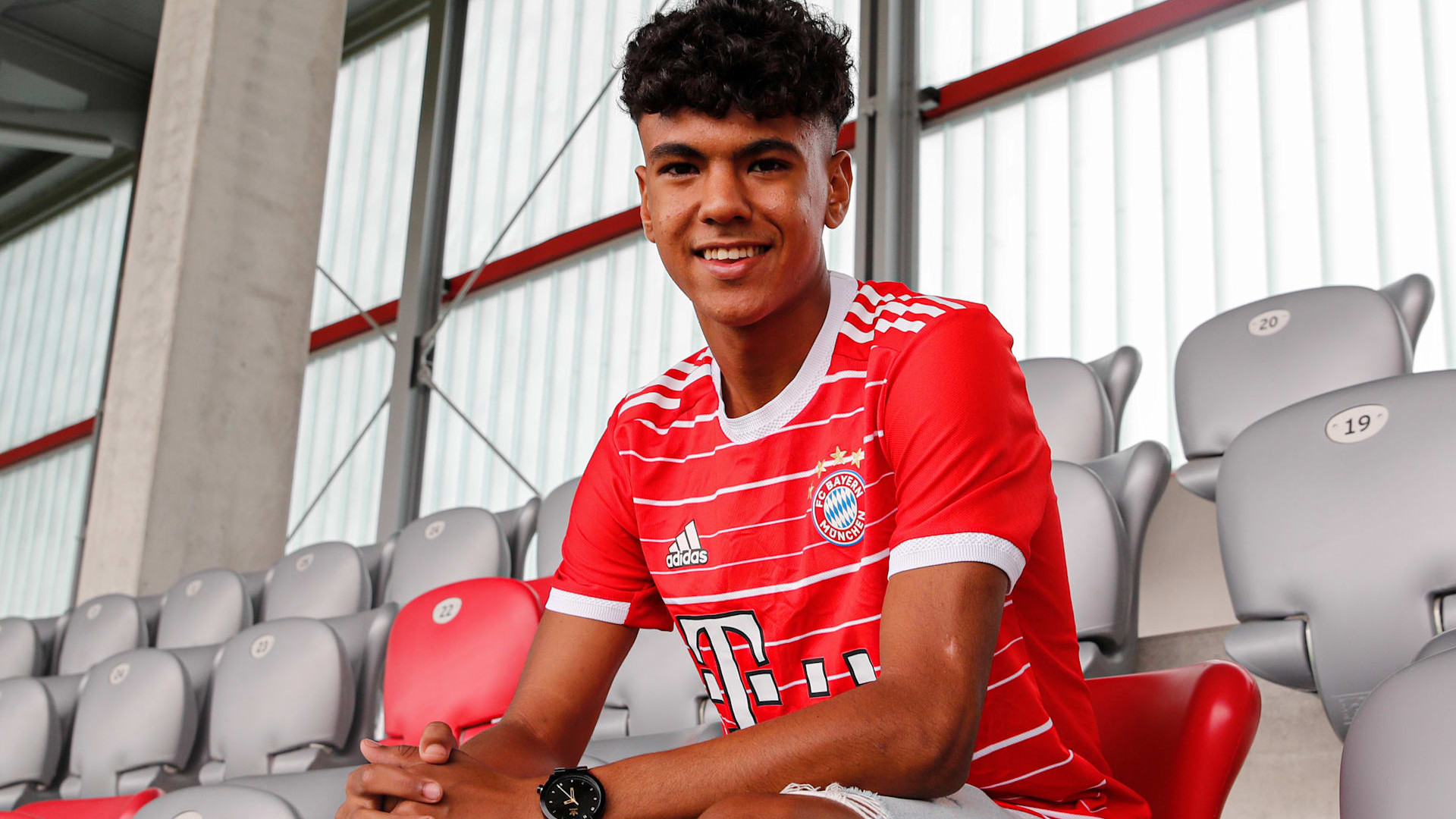 Adam Aznou, un espoir marocain au Bayern Munich