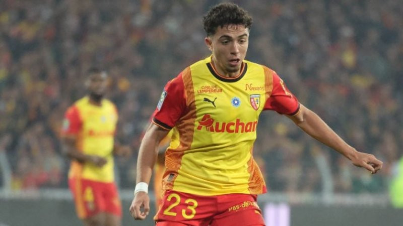 RC Lens: Neil El Aynaoui élu meilleur milieu défensif de la saison par ...