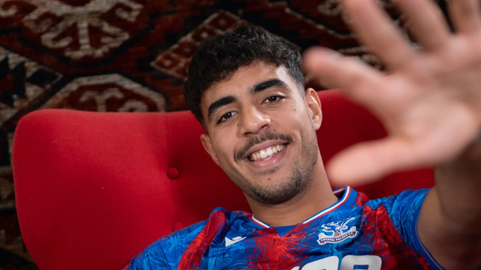 Officiel: Chadi Riad, nouveau joueur de Crystal Palace