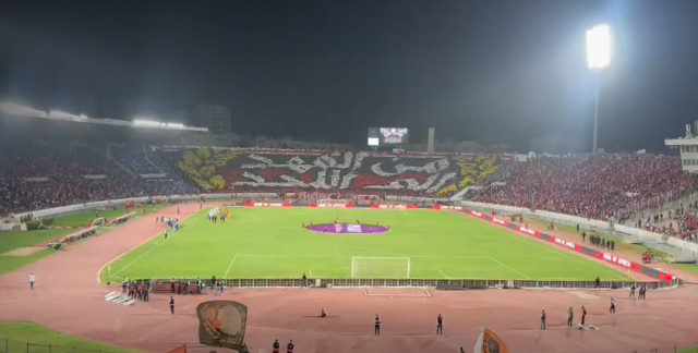 Botola Pro Inwi: le double tifo des Winners lors du match contre Berkane