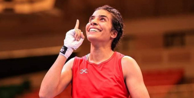 Boxe: La Marocaine Widad Bertal qualifiée pour les JO de Paris 2024