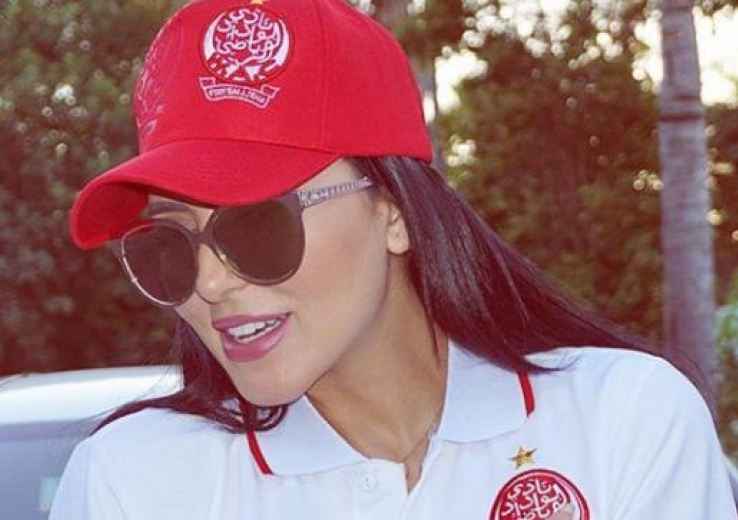Image: le top model et Miss Arab Fati Jamali supporte le Wydad